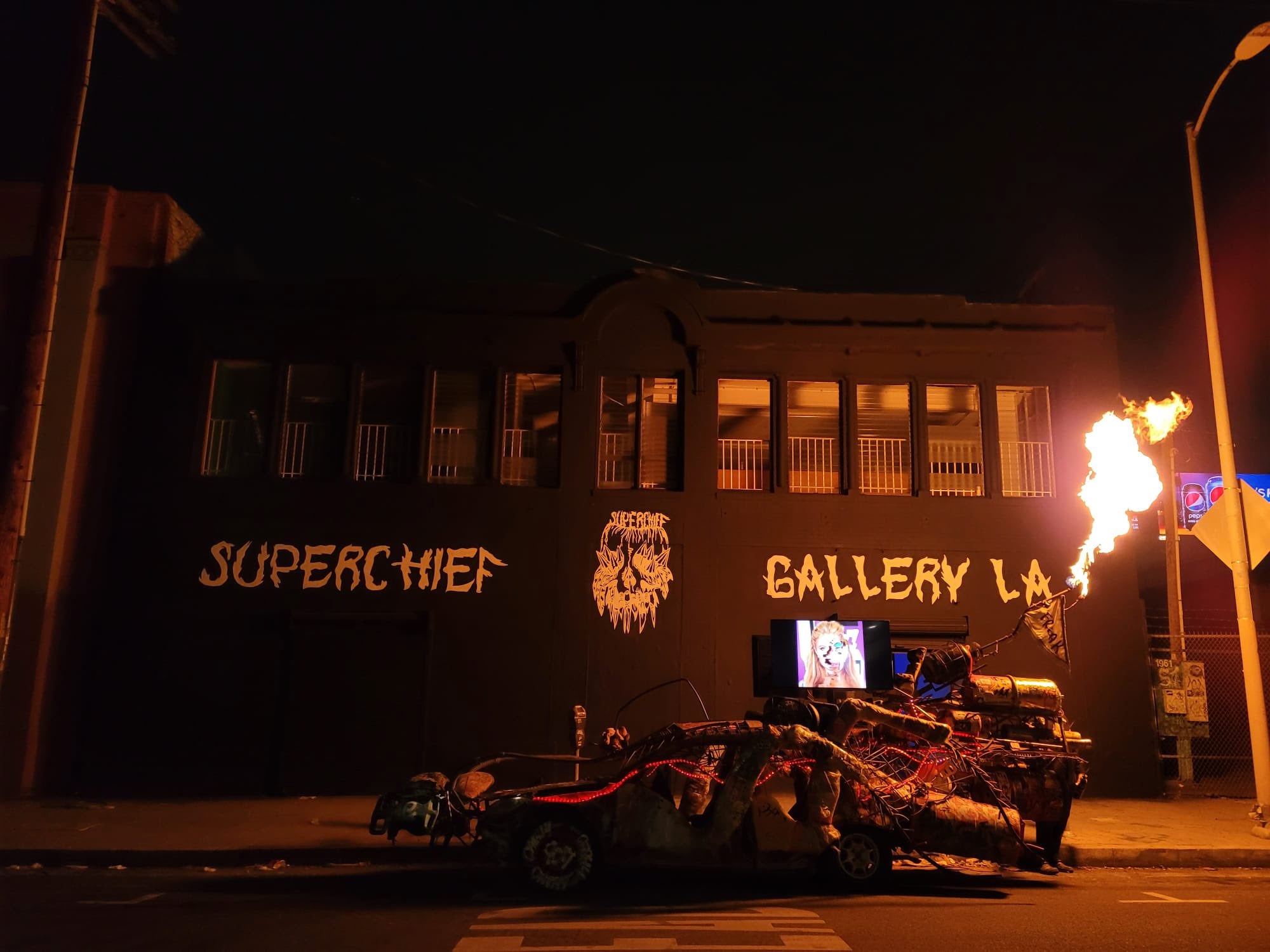 Hand-Fan – Superchief Gallery